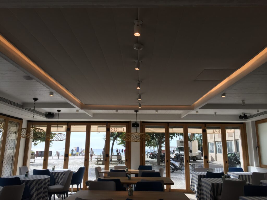 Acoustic wall coverings: transform your space with Tens-Tex - ISINAC