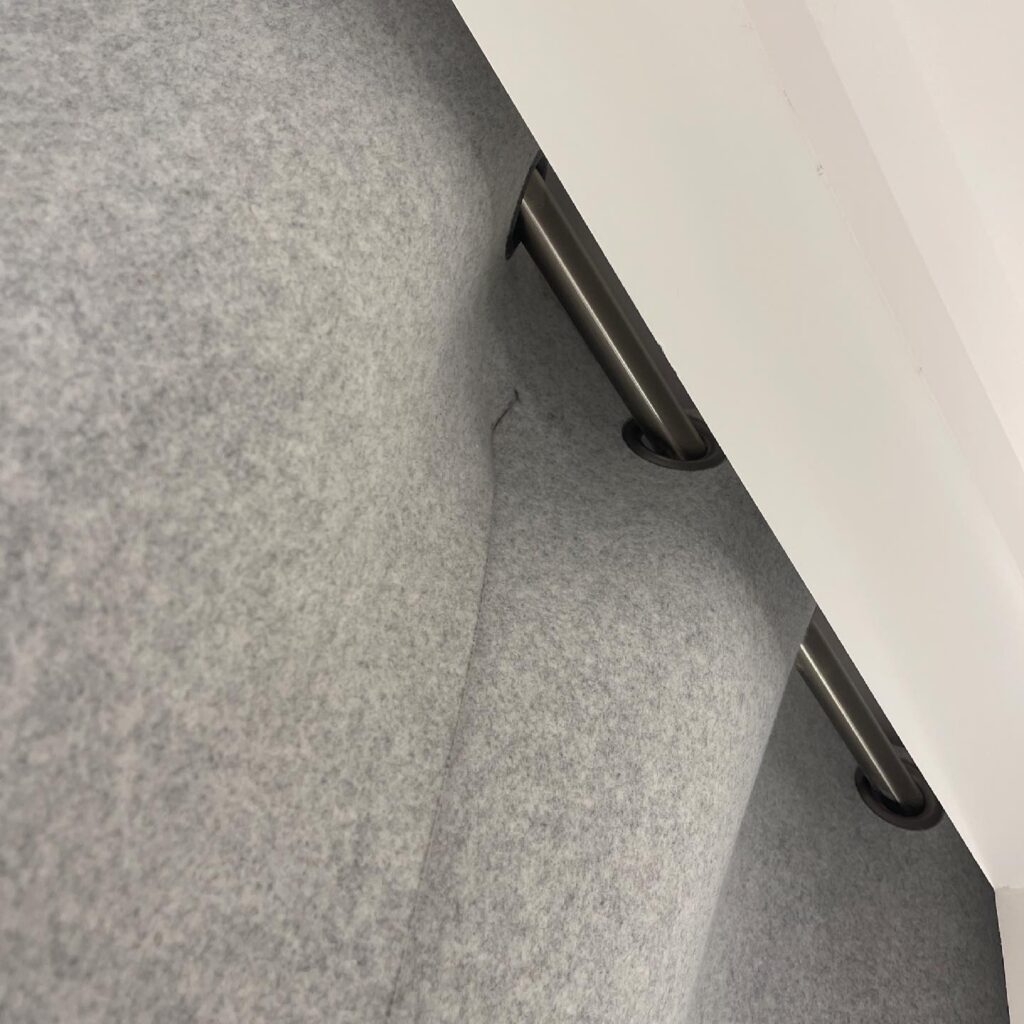 IZZER CURTAIN - ISINAC